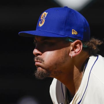 Seattle Mariners Outfielder Among Elite List of Historic MLB Players