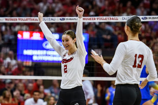 Stellar Defense Helps Nebraska Volleyball Fend Off Minnesota