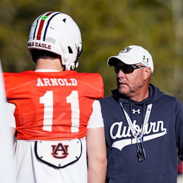 Hugh Freeze Compares Deuce Knight to Surprise-Former Auburn QB
