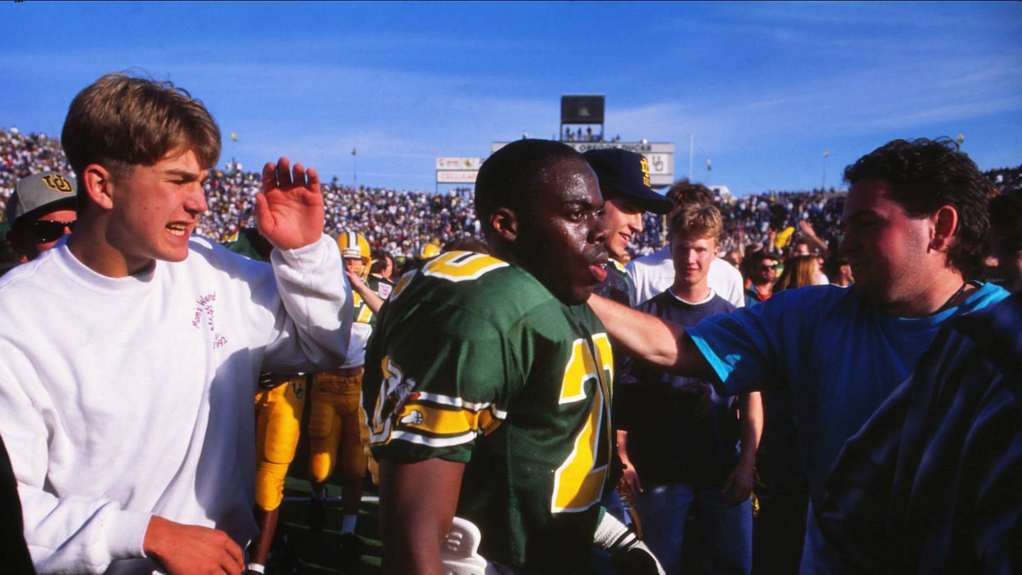 Oregon Duck Legend Kenny Wheaton's Son Commits to Oregon State Beavers