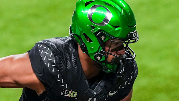 Why Ducks Tight End Kenyon Sadiq Will be Oregon's Next NFL Star