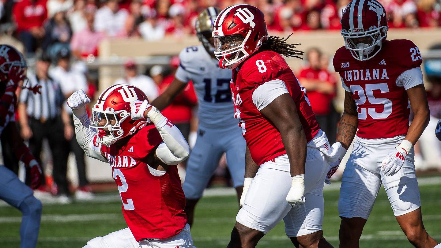 Indiana Wears Down Washington in 31-17 Win, Matches Best Start in ...