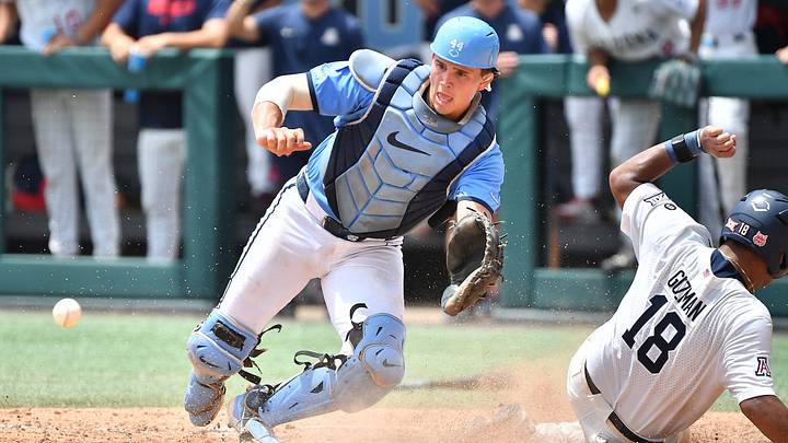 Former Diamond Heel Catcher Stevenson Signs Deal With Seattle
