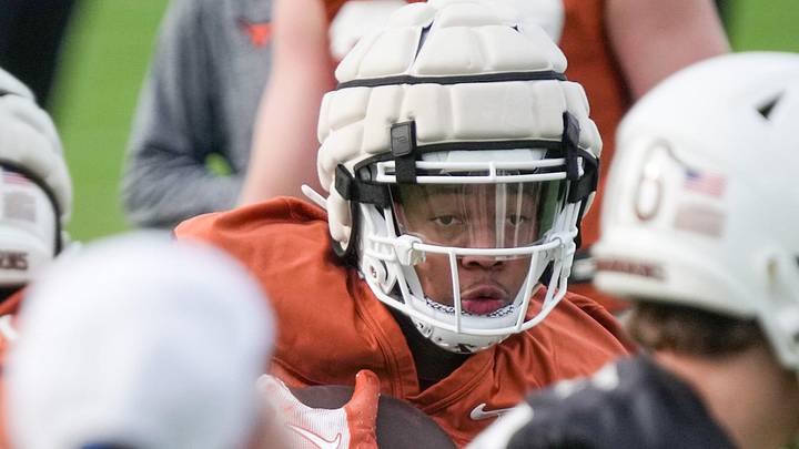 Texas Longhorns' RB Looks 'Phenomenal', Taking Spring Practice By Storm