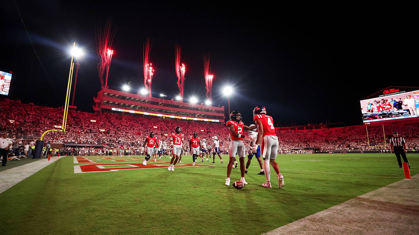 Schedule Update: Georgia Football vs. Ole Miss Rebels Start Time in ...