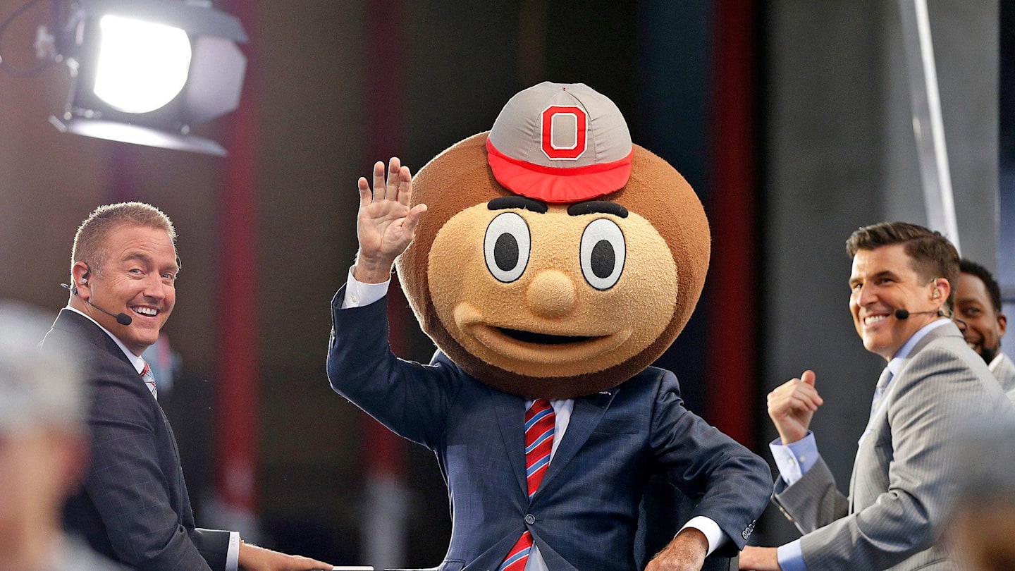 Ohio State Set to Host Lee Corso's Final Headgear Pick