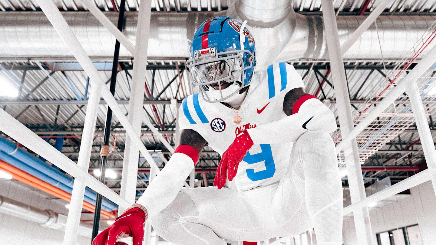 Ole Miss Football Reveals Uniform Combination For Road Game vs. Florida