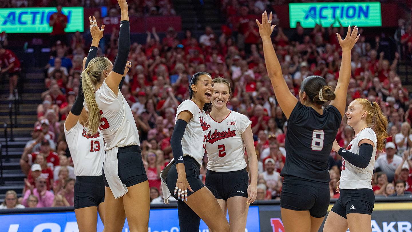 By The Numbers: Nebraska Volleyball's Winning Streak