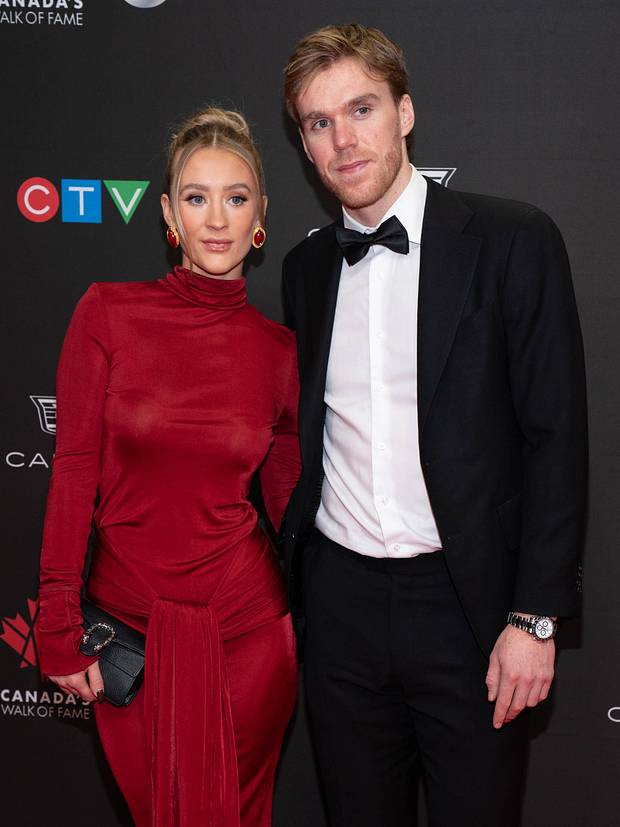 Connor McDavid's wife, Leon Draisaitl's fiancée flex exotic Greece ...