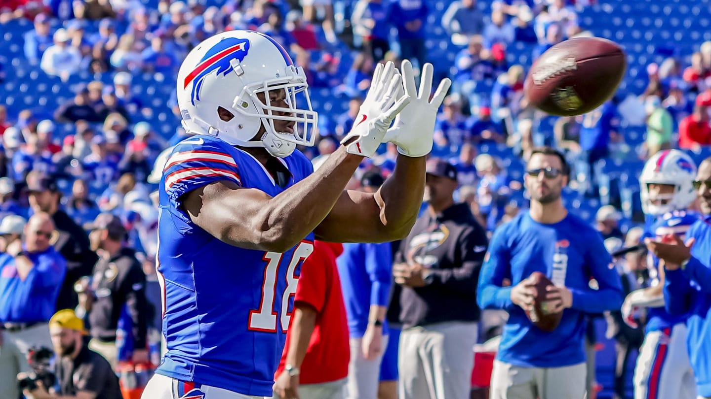 WATCH: WR Amari Cooper scores touchdown on first catch with Bills
