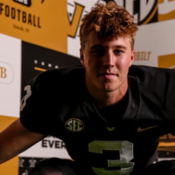 3-Star 2027 QB Luke Babin Commits to Vanderbilt