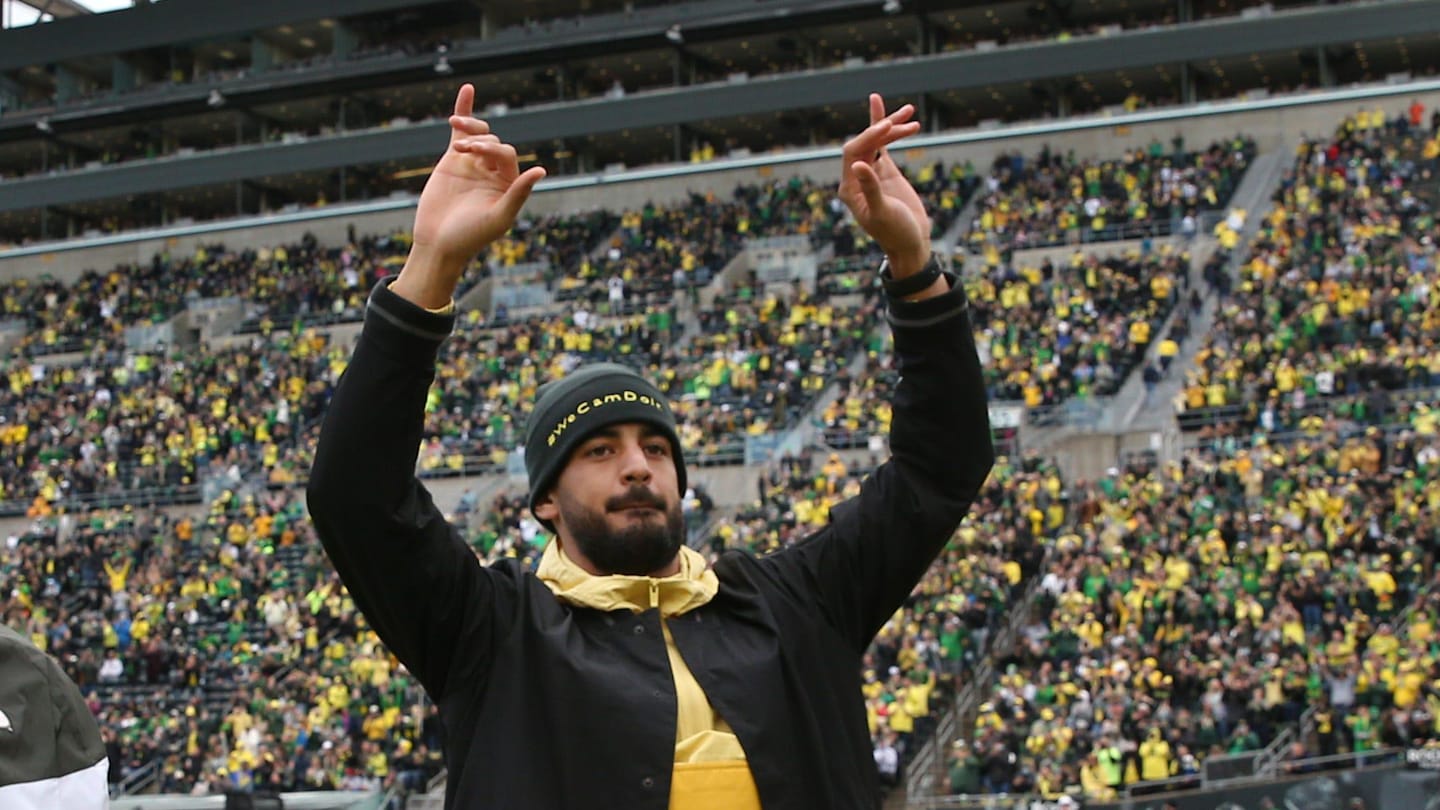 Washington Commanders QB paid a visit to one of college football's top ...