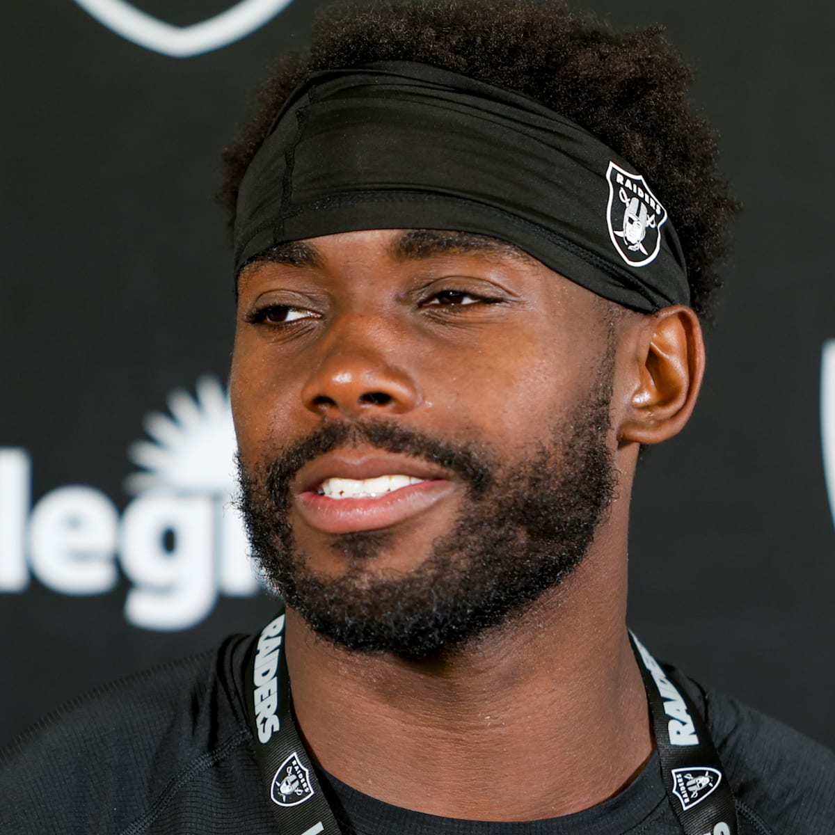 Raiders headband store