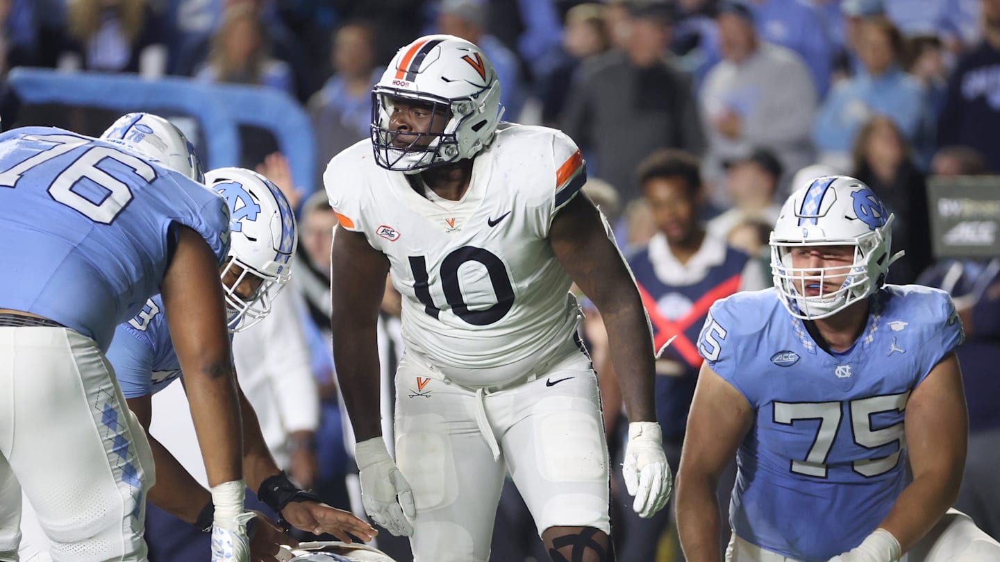 Virginia Football Defensive End Ben Smiley III Enters Transfer Portal
