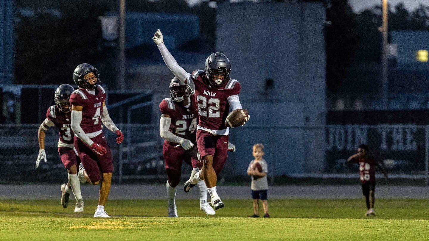Wiregrass Ranch football looking to make Pasco County history