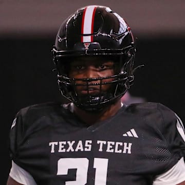 Texas Tech loses former four-star edge rusher Isaiah Crawford to ...