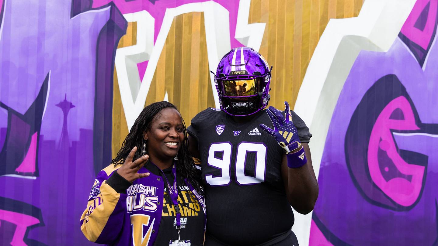 UW Picks Up Commitment from Oregon Defensive Tackle, Once a Big Secret