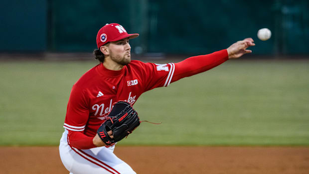 Nebraska Baseball Swept by Washington in Home-Opening Doubleheader