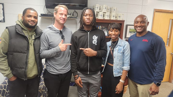 Lane Kiffin, Ole Miss Football Lands Visit From No. 3 Wide Receiver in ...
