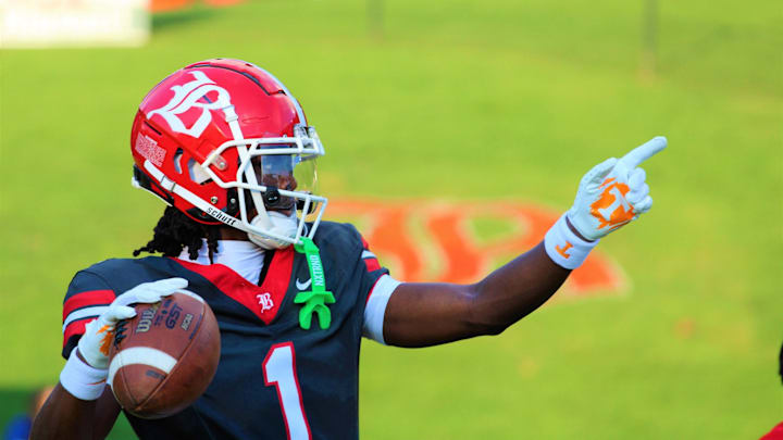 Tennessee Football Commit Looking Forward to Playing in Front of Fanbase