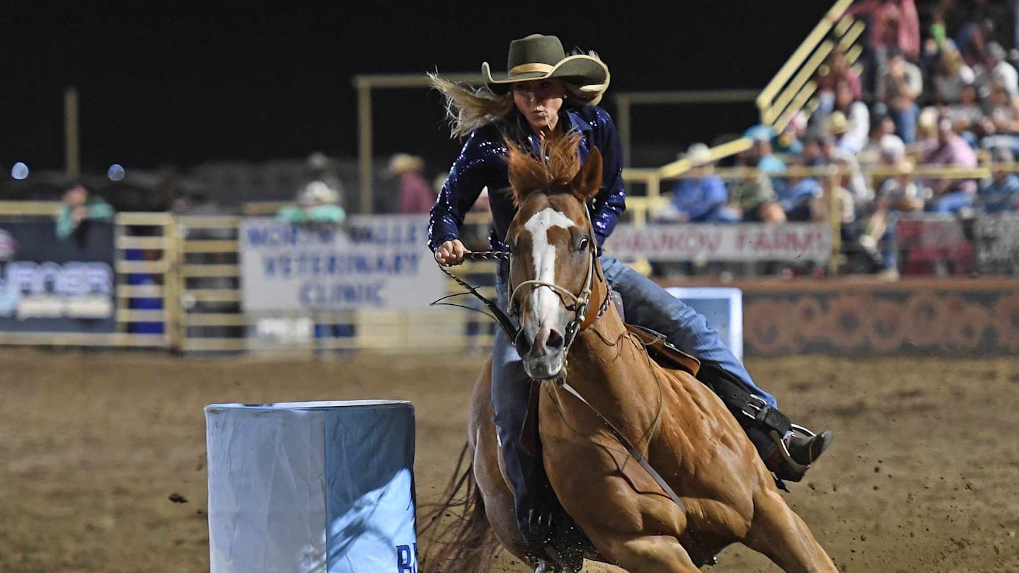 Schuster Sparkles and Shines Her Way to Jerry Ann Taylor Best Dressed Win