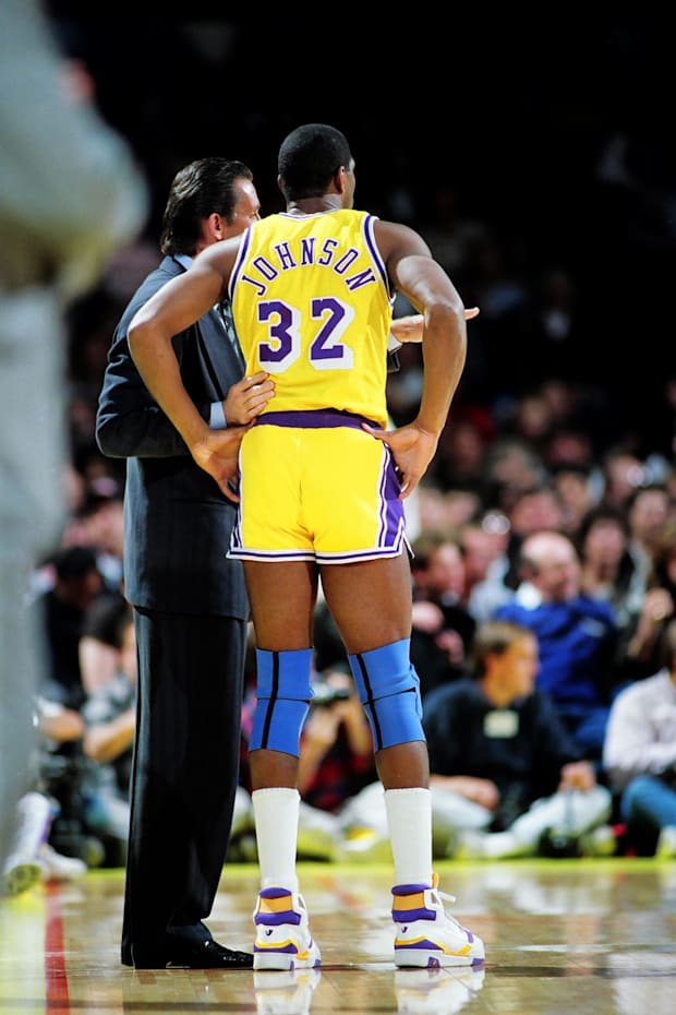 Lakers Legend Magic Johnson Reacts To Pat Riley News