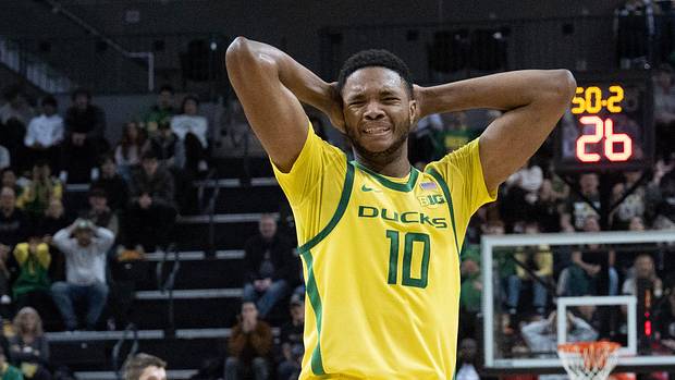 'Embarrassed!' Oregon Ducks Basketball Makes History in Blowout Loss to ...