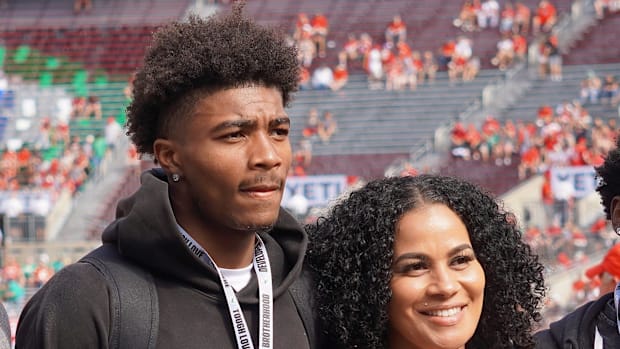 Why 4-Star Receiver Recruit Messiah Hampton Committed To Oregon Ducks ...