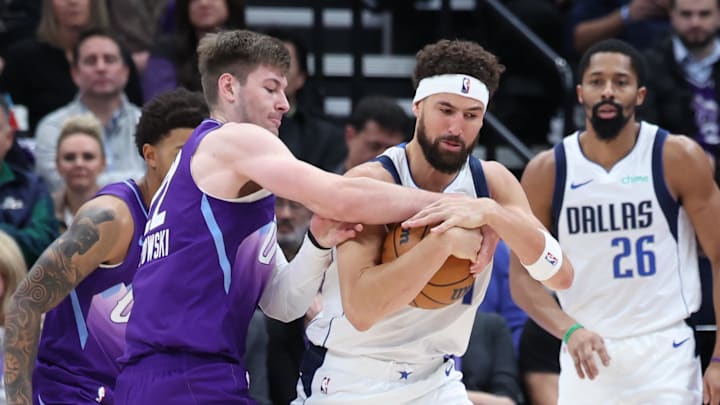 Kyle Filipowski Shines Against Former Duke Basketball Teammate