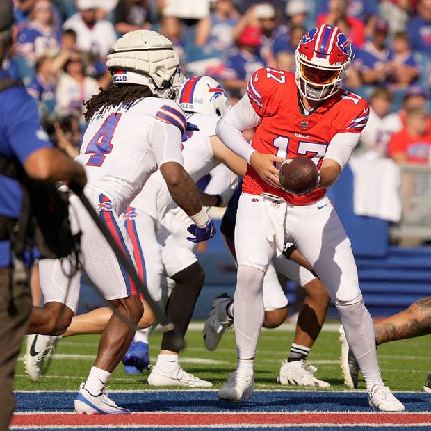 Bills' defensive star surprised when learning of James Cook's new deal