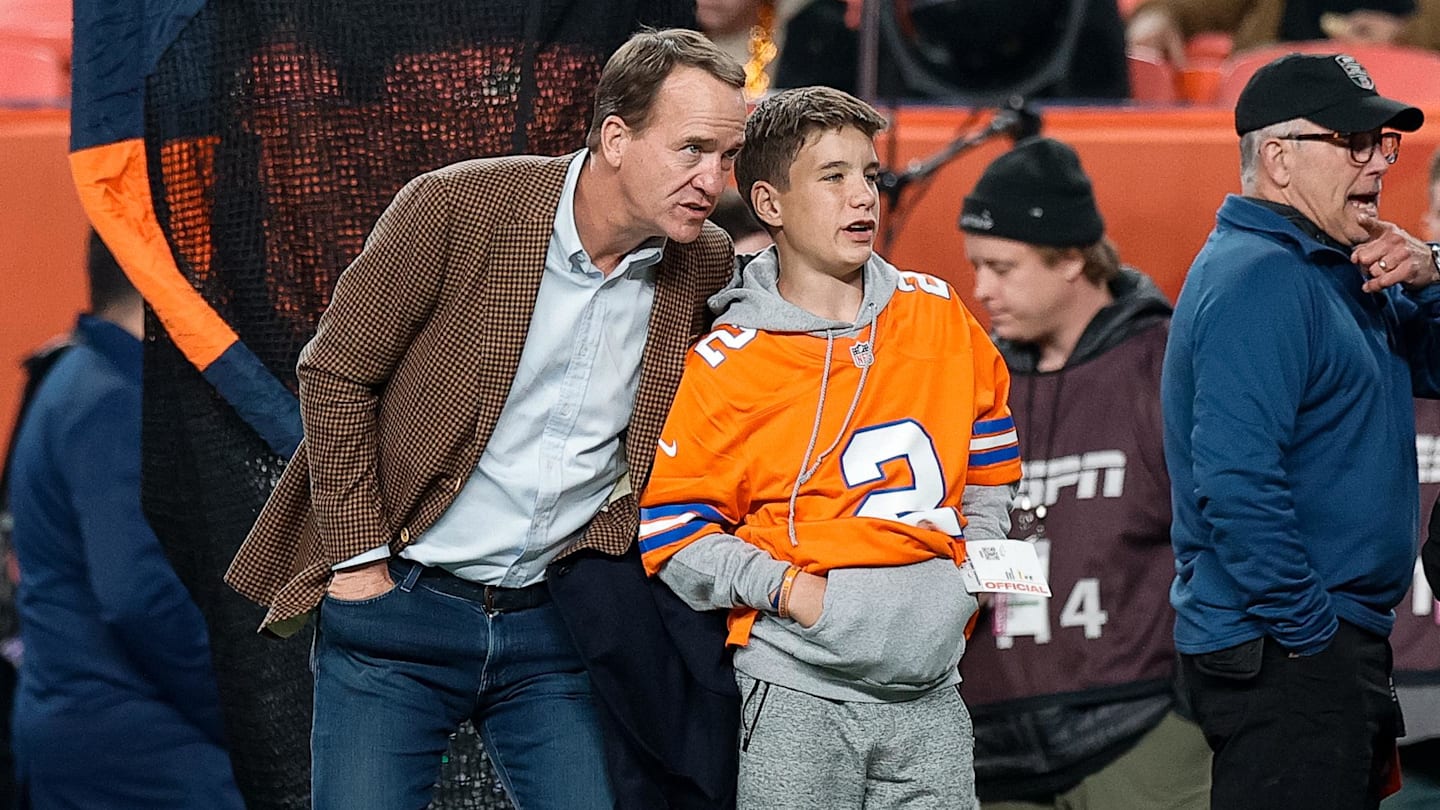 Deion Sanders' staff ready to offer Peyton Manning's 13-year-old son after Pro Bowl