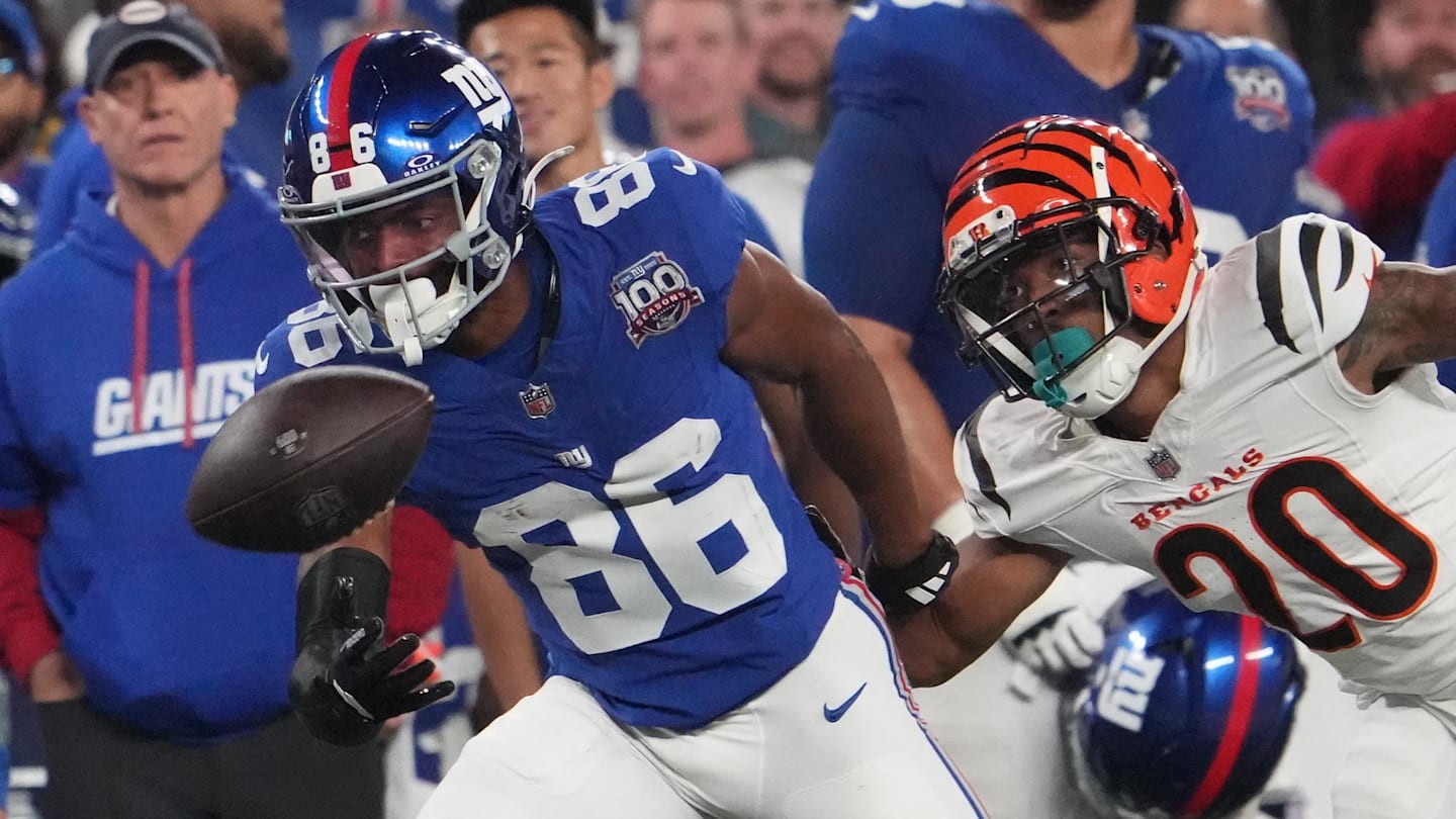 Giants WR Darius Slayton Nominated for Walter Payton MOTY Award | News Briefs