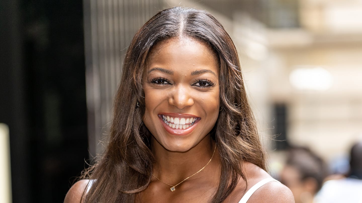 Gabby Thomas Made a Powerful Statement in These Exclusive SI Swimsuit ...