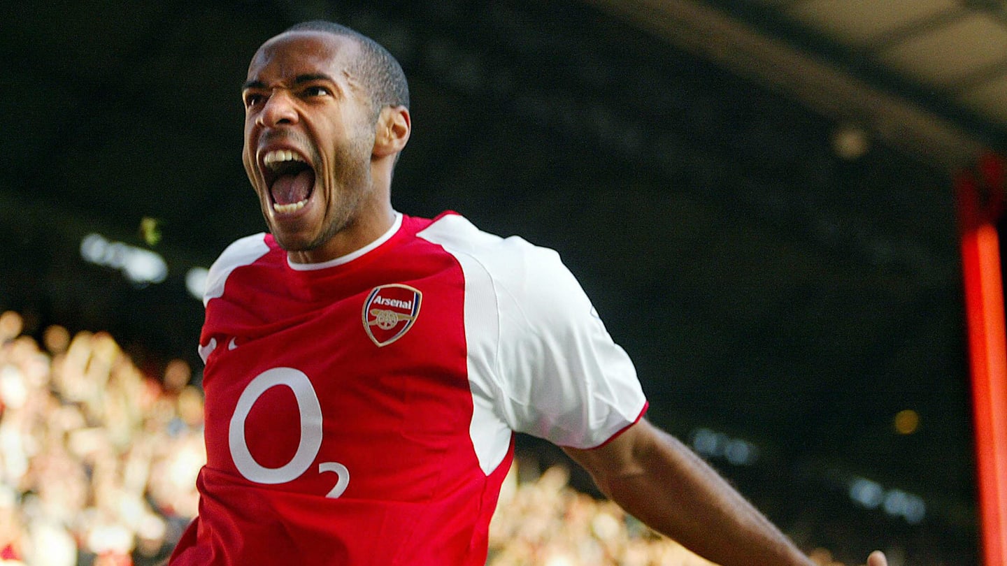 The 10 Best Arsenal Kits Of All Time - Home & Away