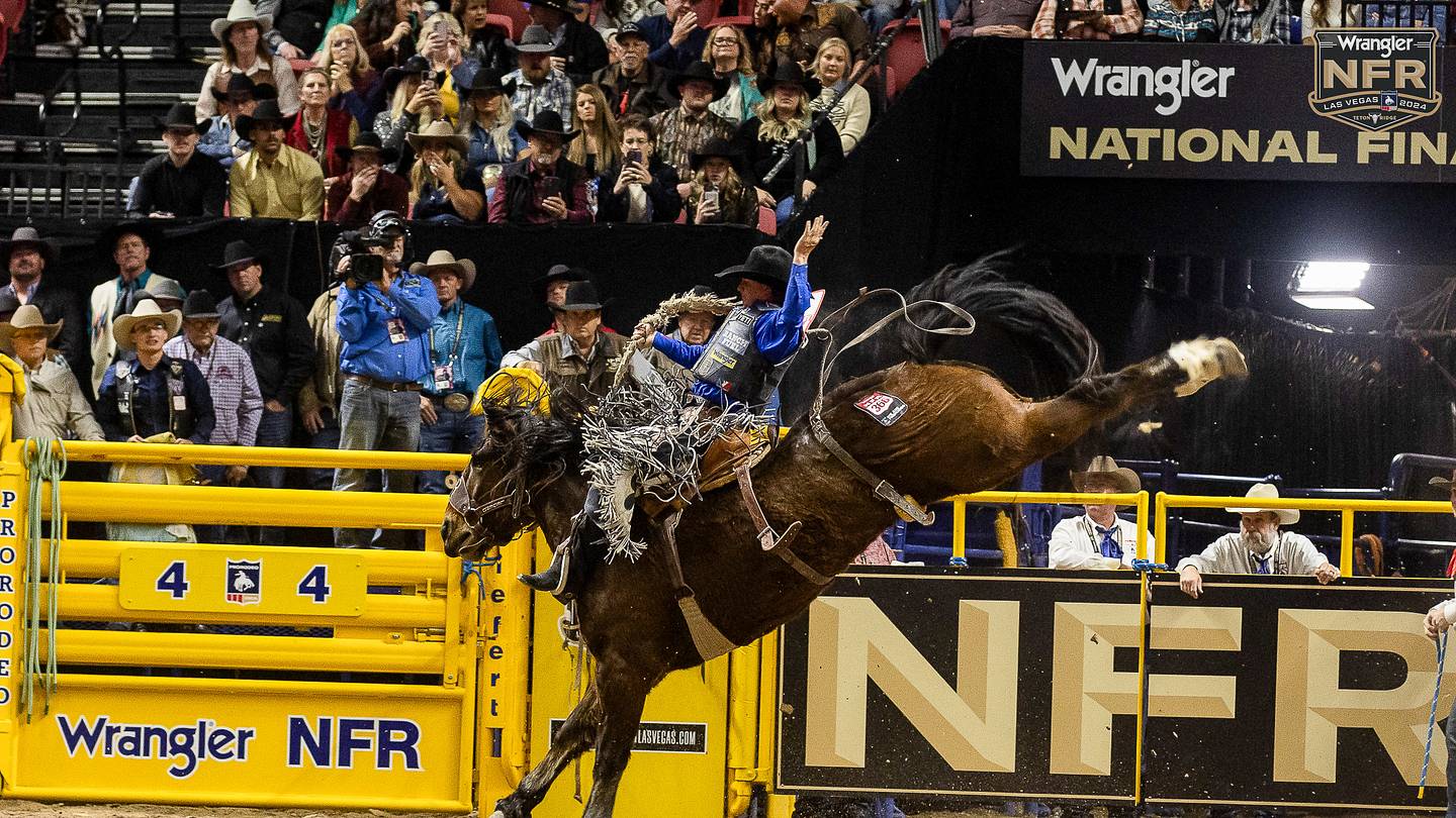 Wright Returns Strong in Round Four As He Pursues Another World ...