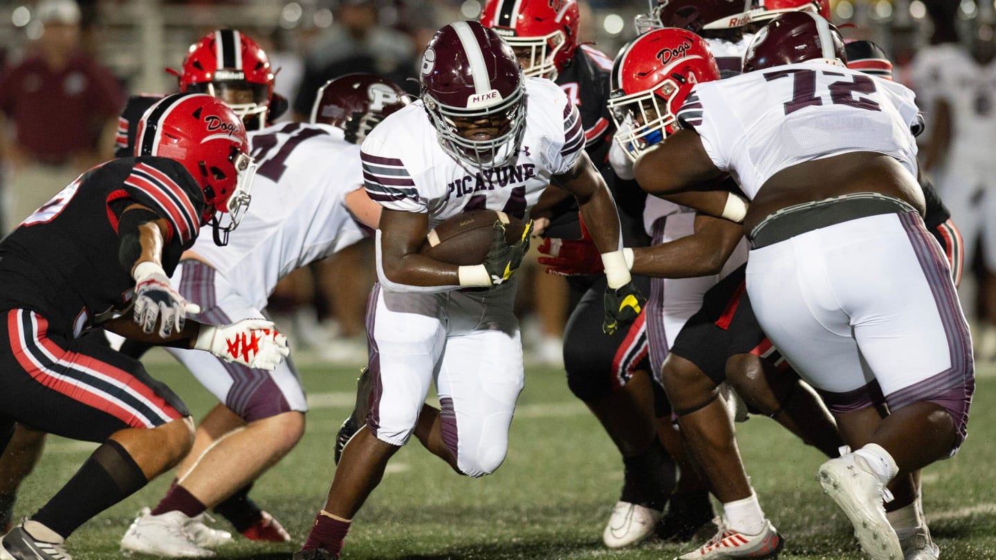 Top-ranked Brandon rides explosive offense to 60-34 win over Picayune