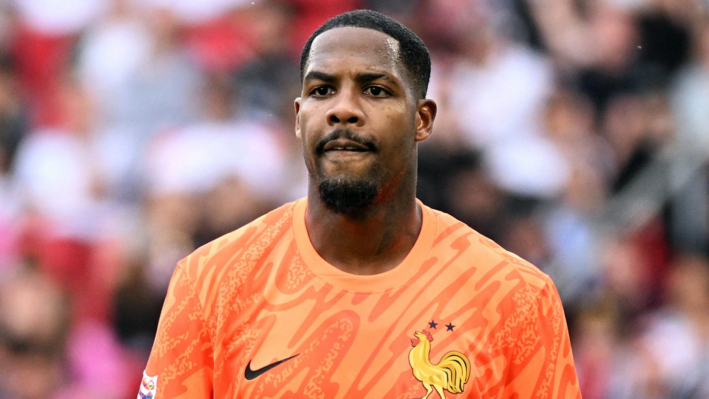 Report: AC Milan's Plan for Contract Rebel Mike Maignan, Chelsea Wait