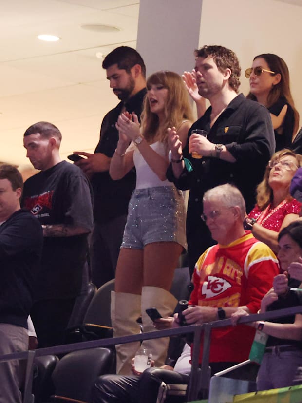 Why Taylor Swift was booed at the Super Bowl