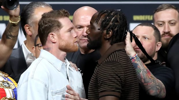 Canelo Alvarez’s Coach Eddy Reynoso Makes Major Claim Ahead Of Terence ...