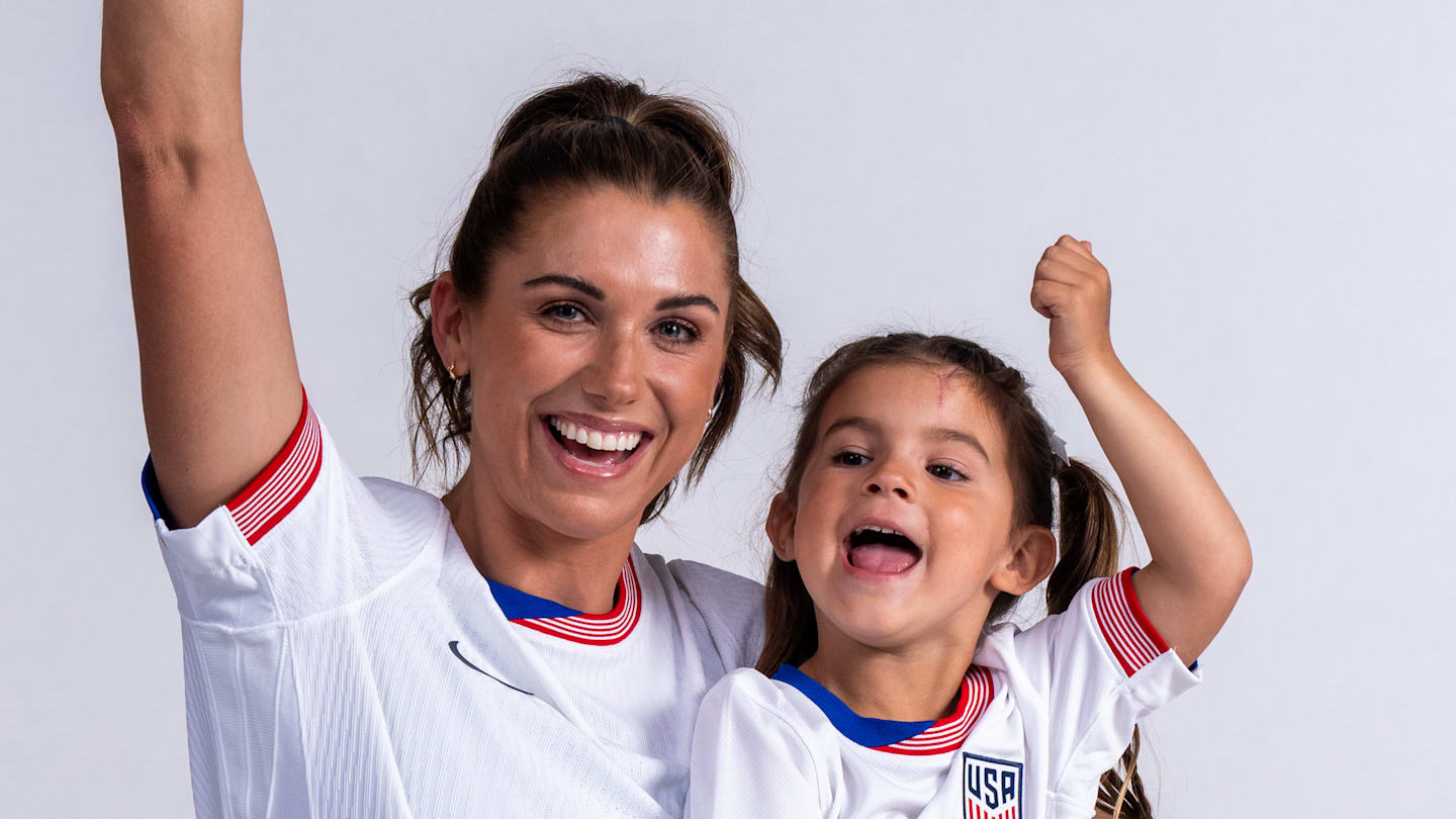 Alex Morgan’s Last Pre-Game Walk Featured Her Adorable Daughter Charlie