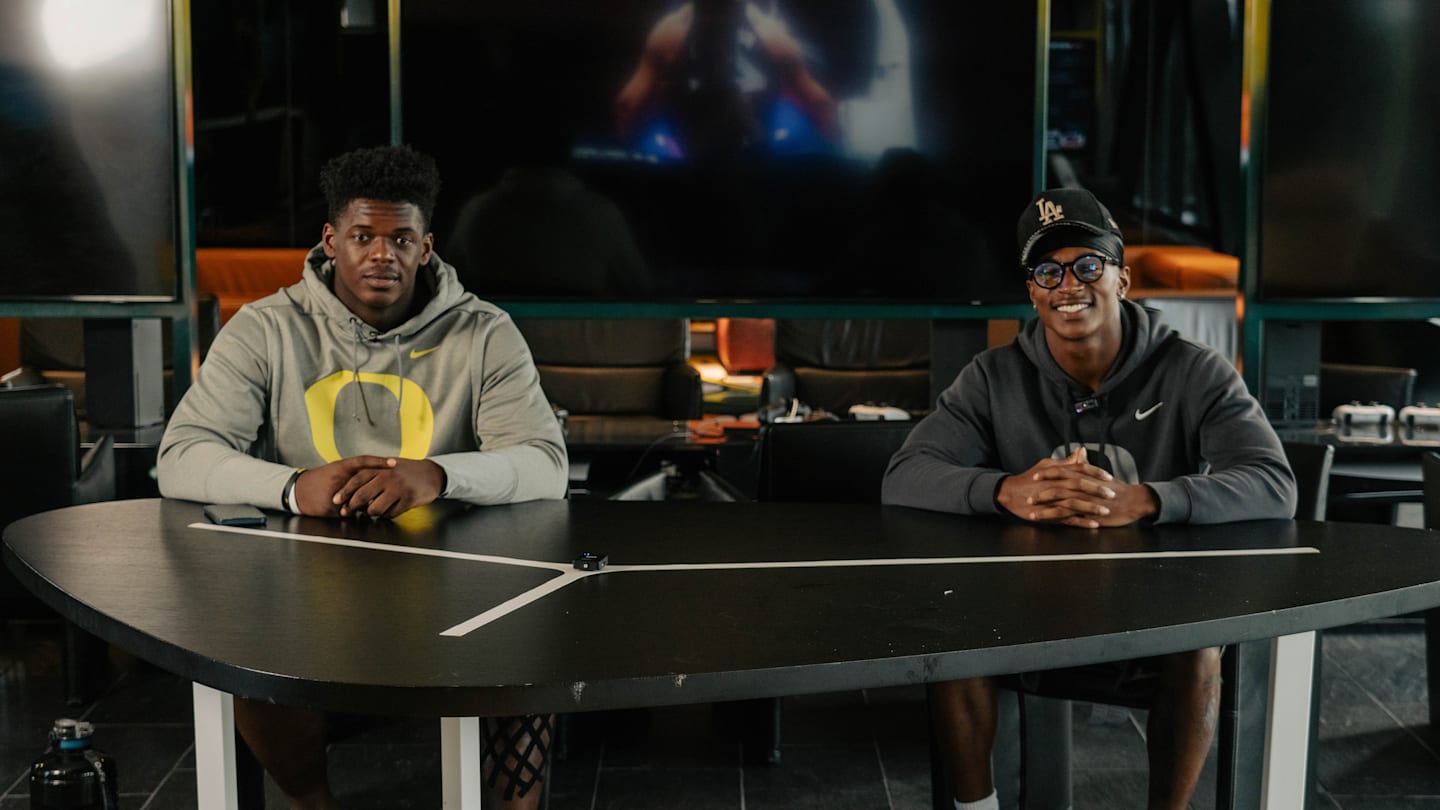 Oregon Ducks Receiver Evan Stewart's Unconventional Path To Football ...