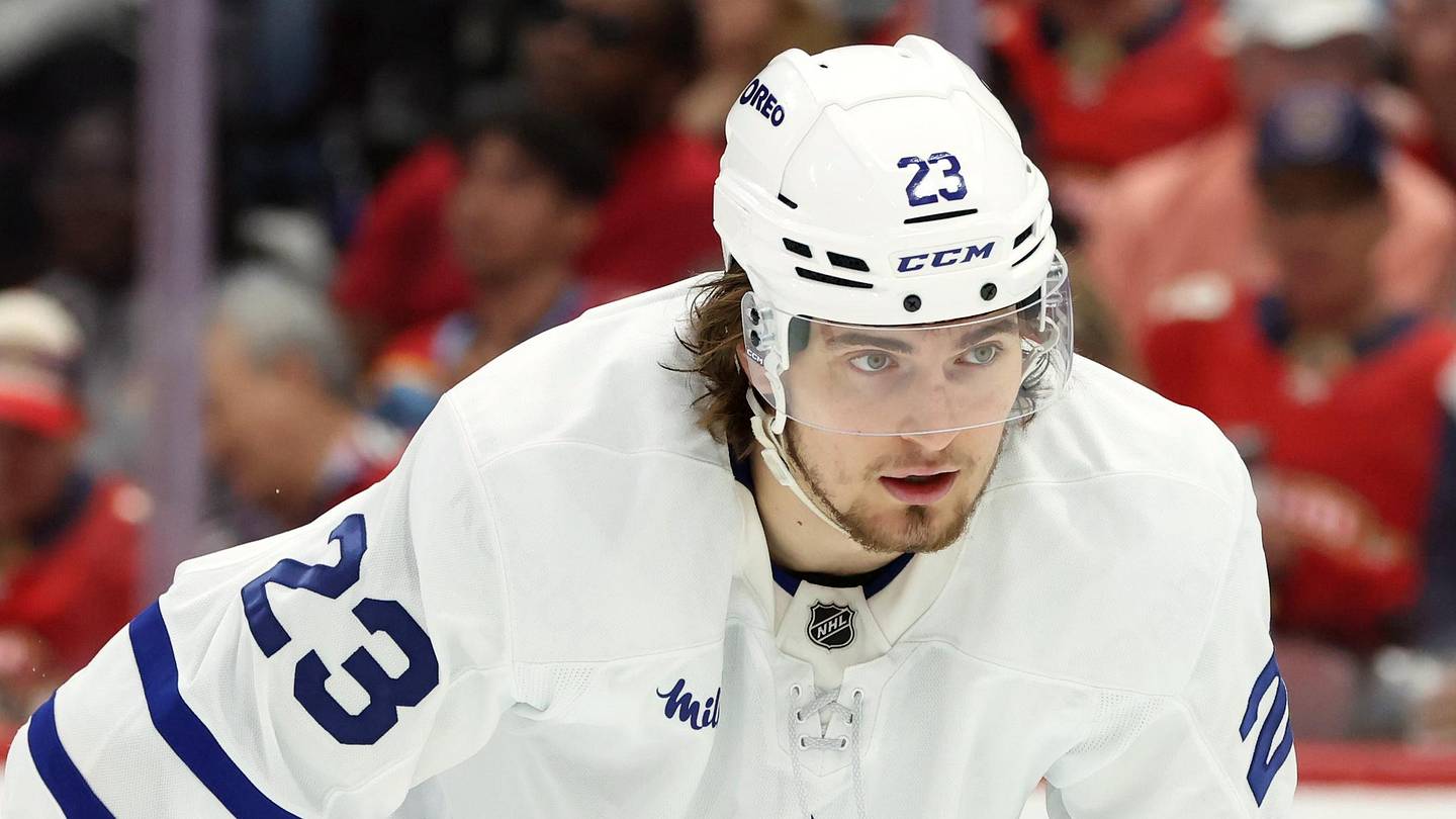 Ex-Gophers star says playing at Minnesota was 'closest thing' to NHL