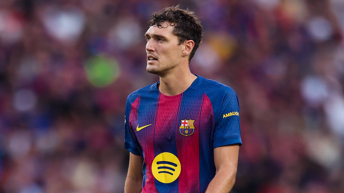 Injury Could Sideline Barcelona Defender for Four Months—Report