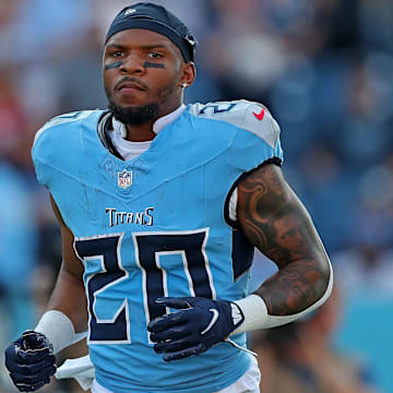 Former Titan David Long Fires Back At Mike Vrabel - Sports Illustrated ...