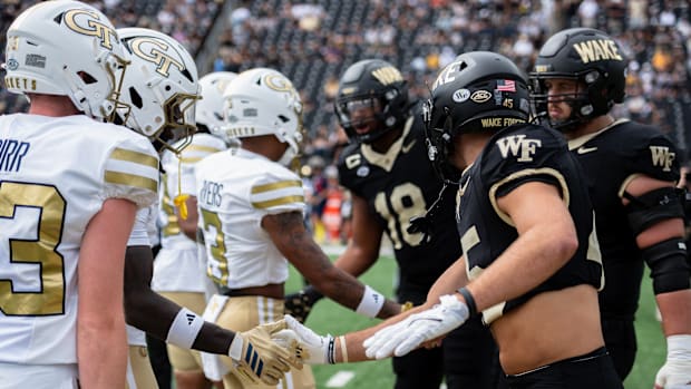 Wake Forest Leads No. 16 Georgia Tech at Halftime 17-3