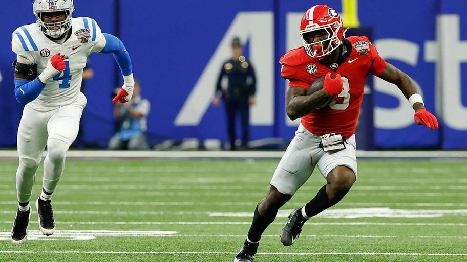Georgia Running Back Nate Frazier Announces He is Returning to the ...
