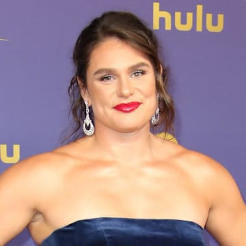 Ilona Maher‘s SI Swimsuit Digital Cover Photo Shoot Is a ‘Shift in the ...