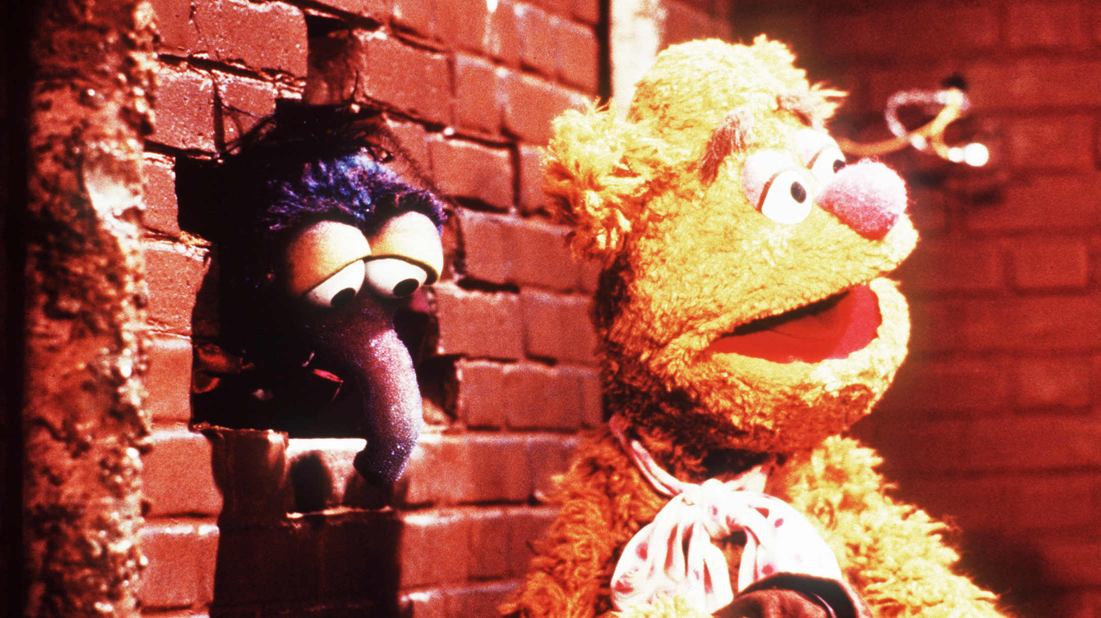 Watch The Muppets Stay in Character Throughout This Hilarious Blooper Reel