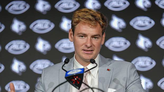 Did Transfer Quarterback Miller Moss Just Take a Shot at USC Trojans ...