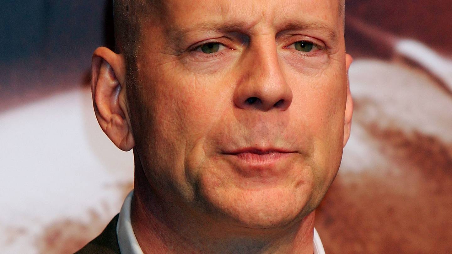 Bruce Willis enjoy a 'magic' summer with wife and daughters in ...